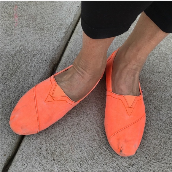 Toms | Shoes | Rare Toms Slip On Bright Orange Shoes Sz 6 | Poshmark